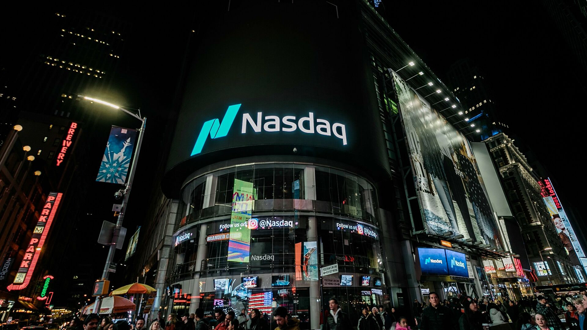 NASDAQ: краткое введение в американскую фондовую биржу высоких технологий